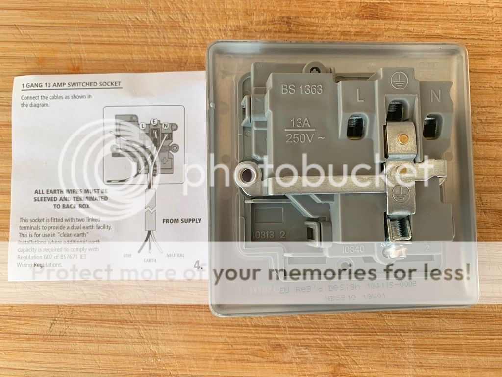 Do I Connect Clean Earth On Metal Switched Socket - Electricians Forums ...
